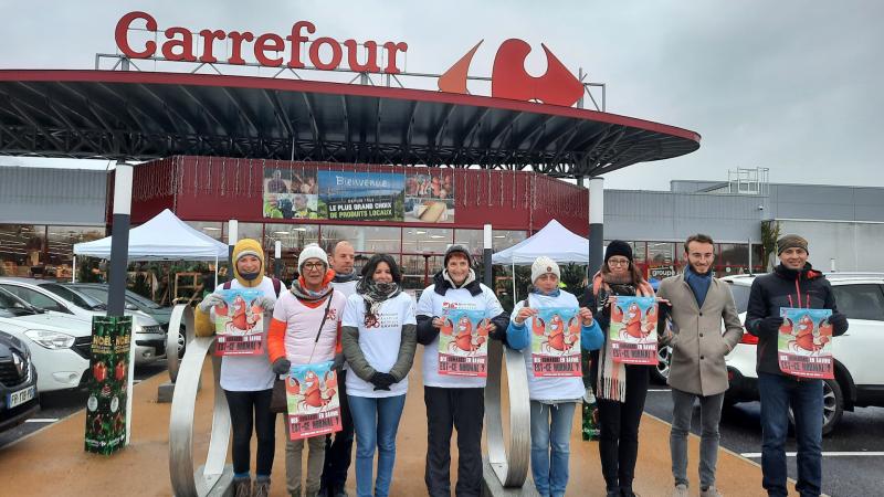 Grésy-sur-Aix - Action contre la vente des homards vivants