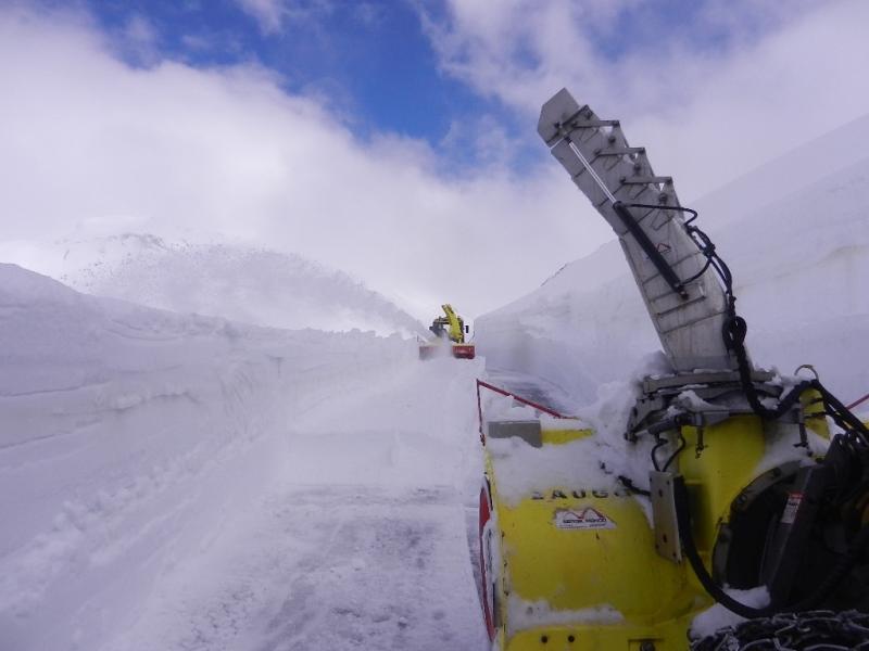 Savoie - Top départ du déneigement des grands cols