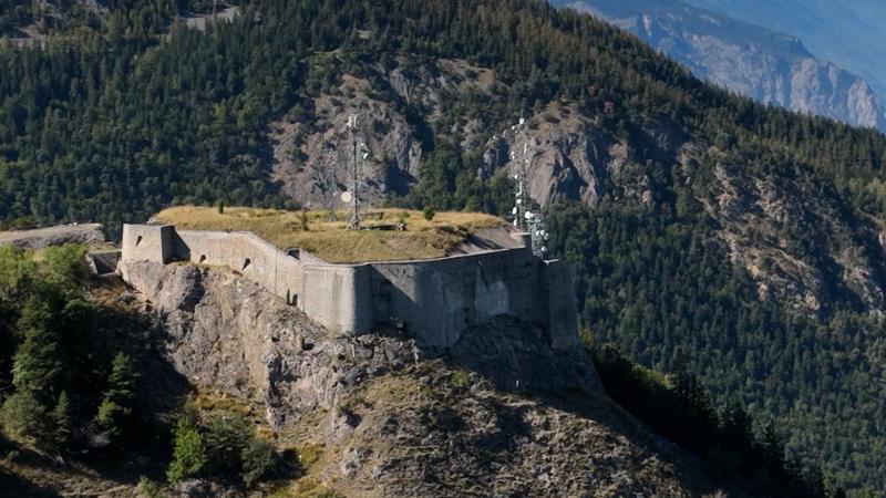 Valloire - Visite du Patrimoine : À la Découverte du Fort du Télégraphe